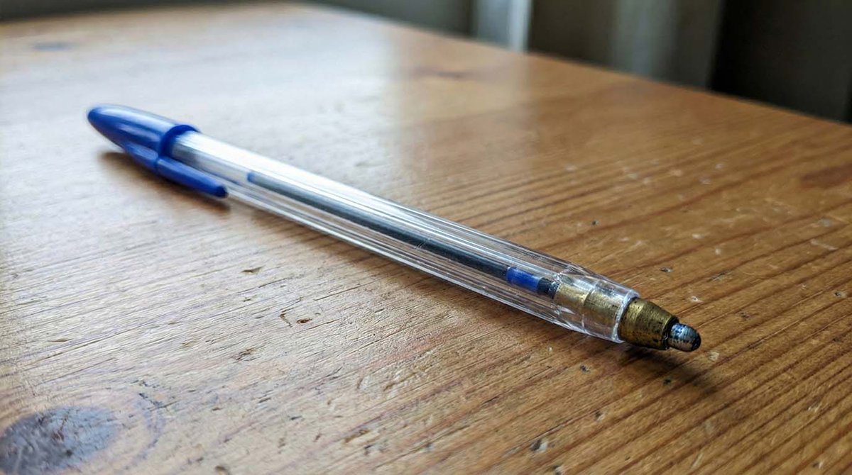Microscopic Pencil Tip to Proton Zoom - AI Prompt | CreateVision